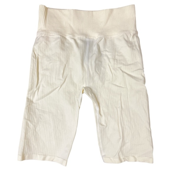 Mango | Shorts | Nwt Mango Cream Ribbed Highwaist Seamless Claudi Biker ...